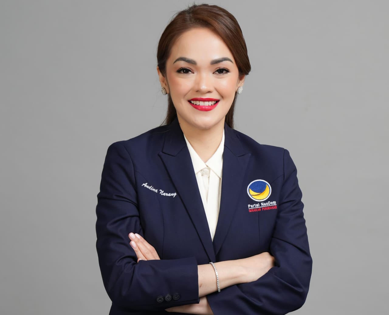 Resmi Dilantik, Andina Siap Jadi Jembatan Penghubung Aspirasi Kaum Muda dan Masyarakat Kalteng ...