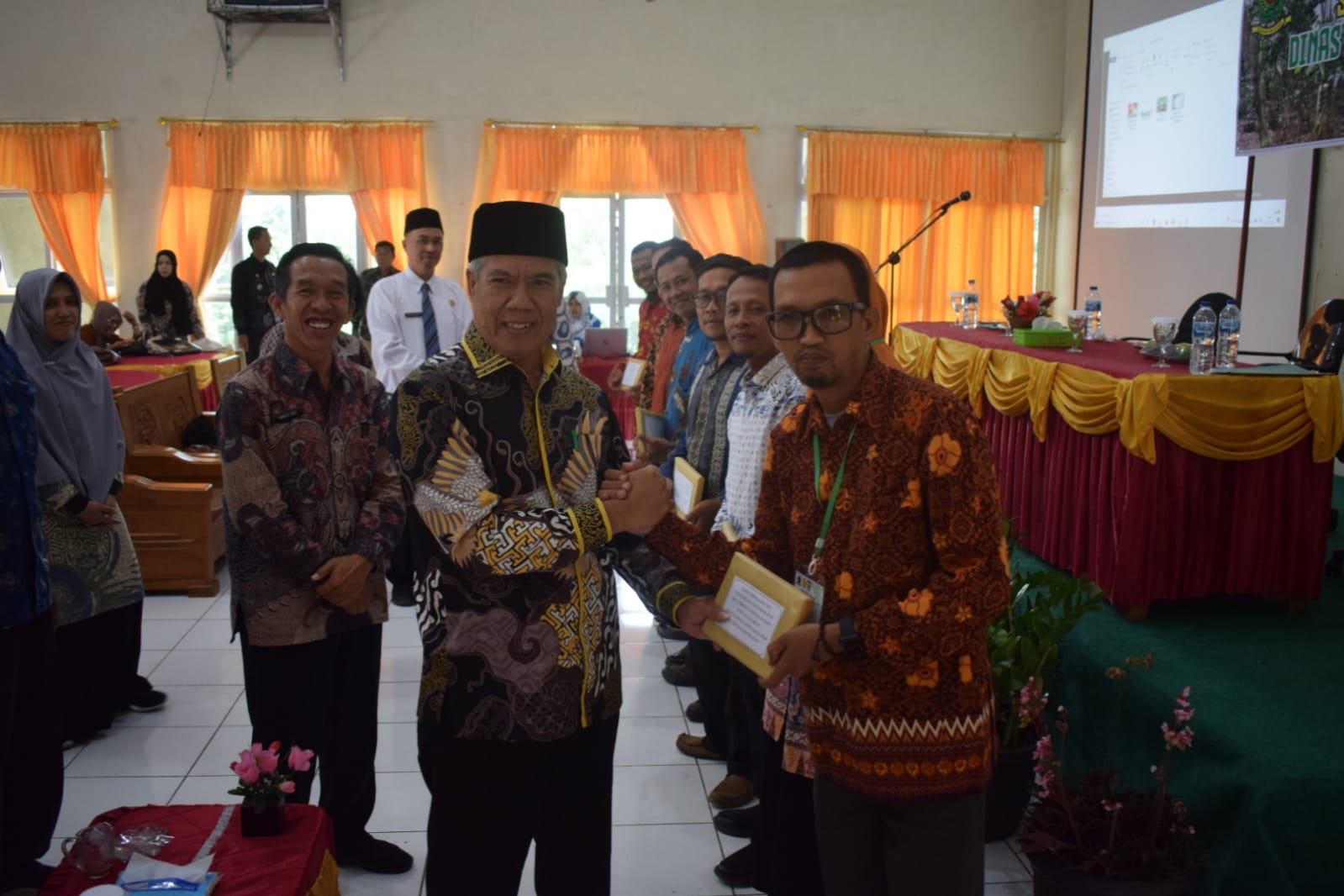 Pertemuan Tim Penerbitan STDB Kopi dan Penyerahan STDB secara Simbolis ...