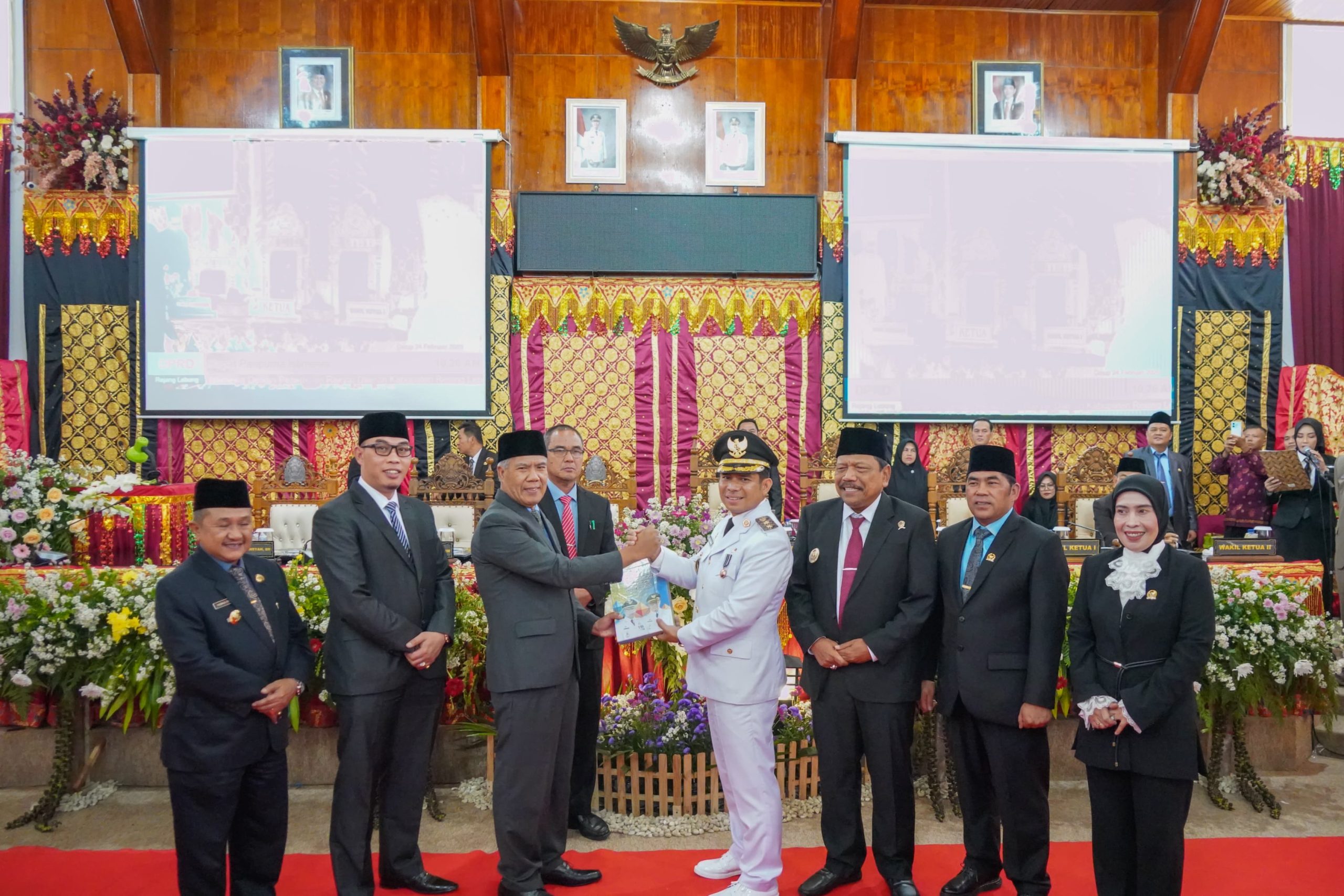 Serah Terima Jabatan Bupati & Wakil Bupati Rejang Lebong Periode 2025-2030 | KabarDaerah.com